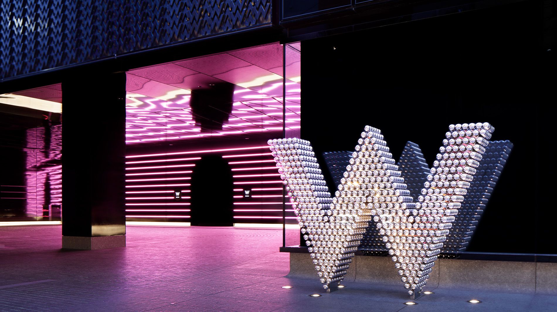 安藤忠雄的洄游挑戰—大阪W酒店